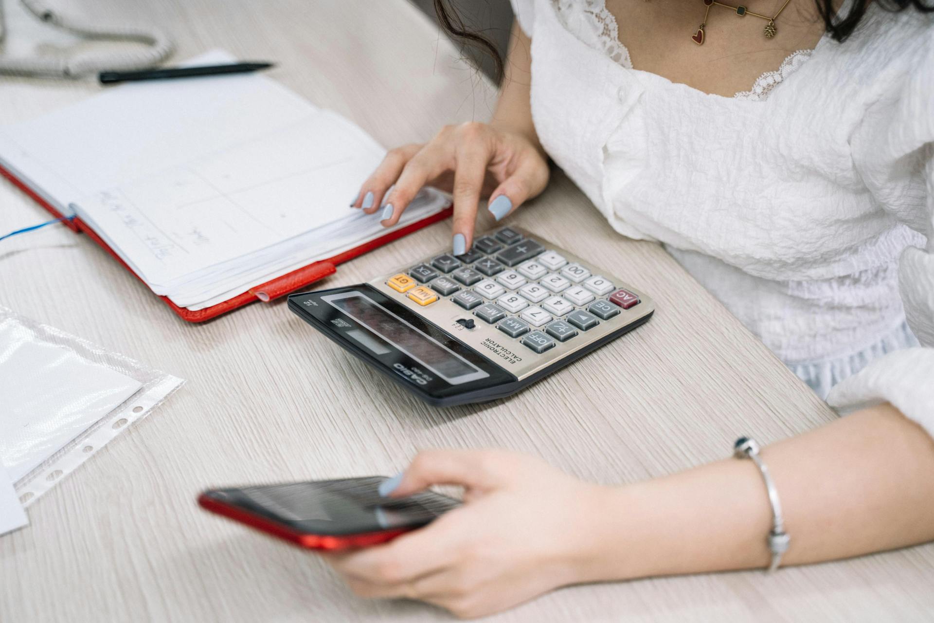 What Are SMS and MMS Carrier Fees? | SimpleTexting