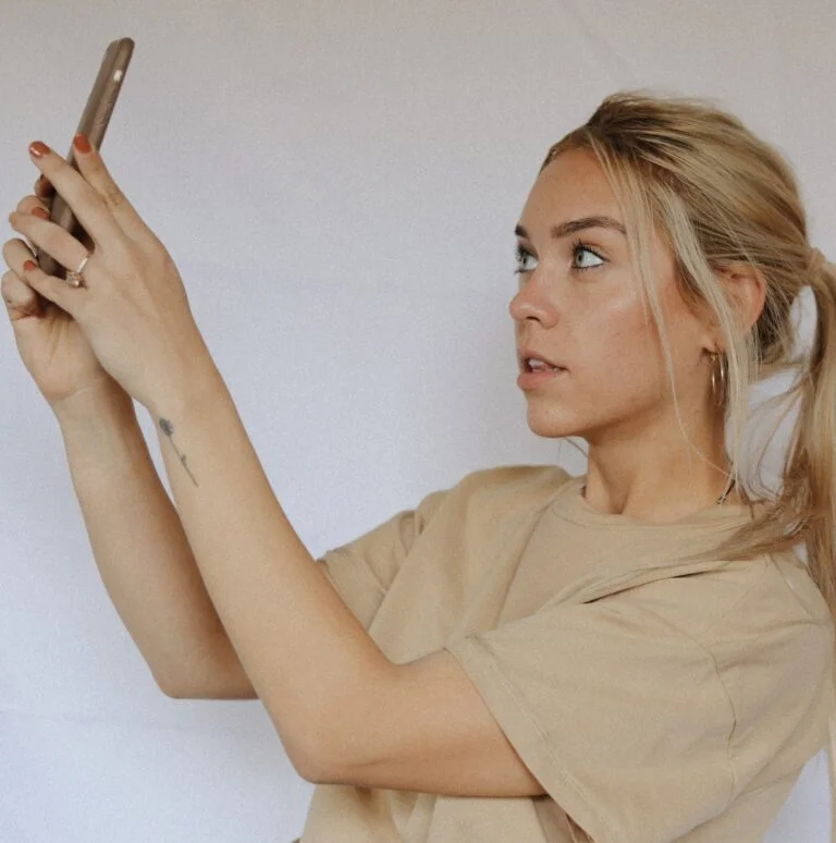 Text subscription service: How to start one from A-Z - SimpleTexting