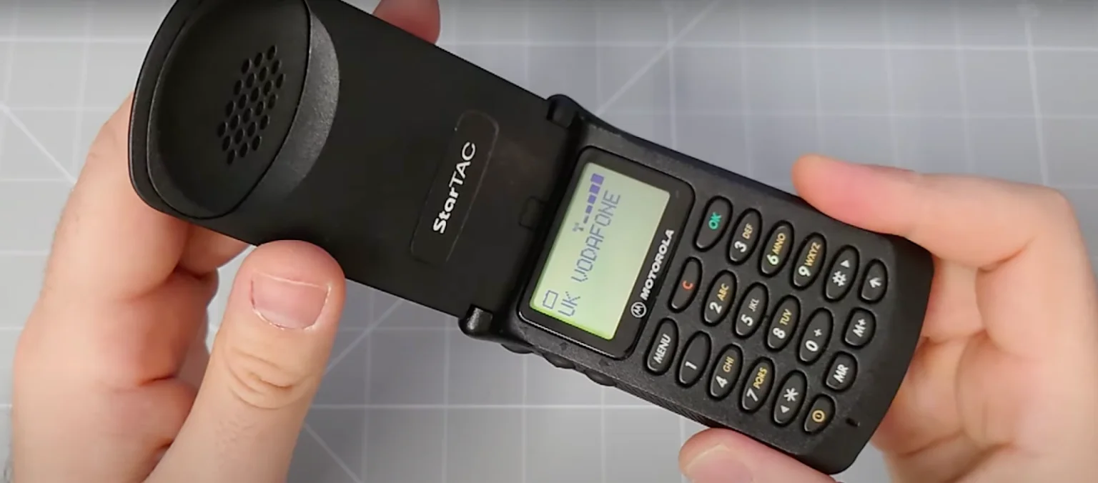 Smartphone history - The first smartphone | SimpleTexting